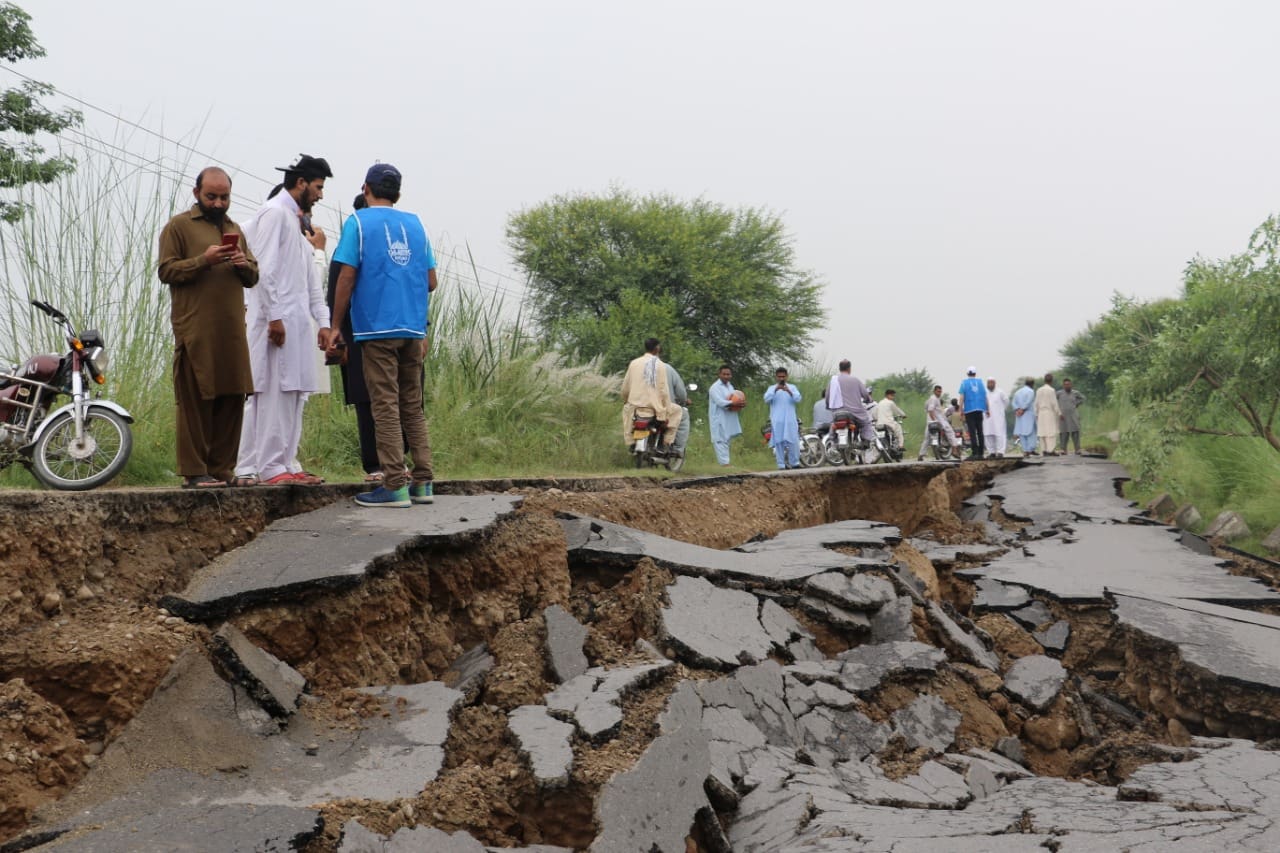 Islamic Relief launches Pakistan earthquake appeal - Islamic Relief ...