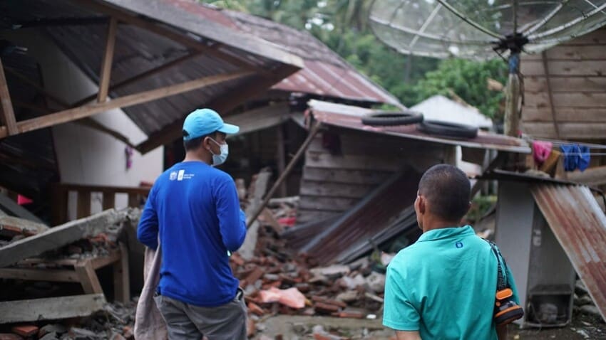 Islamic Relief provides lifeline in aftermath of devastating Indonesia ...