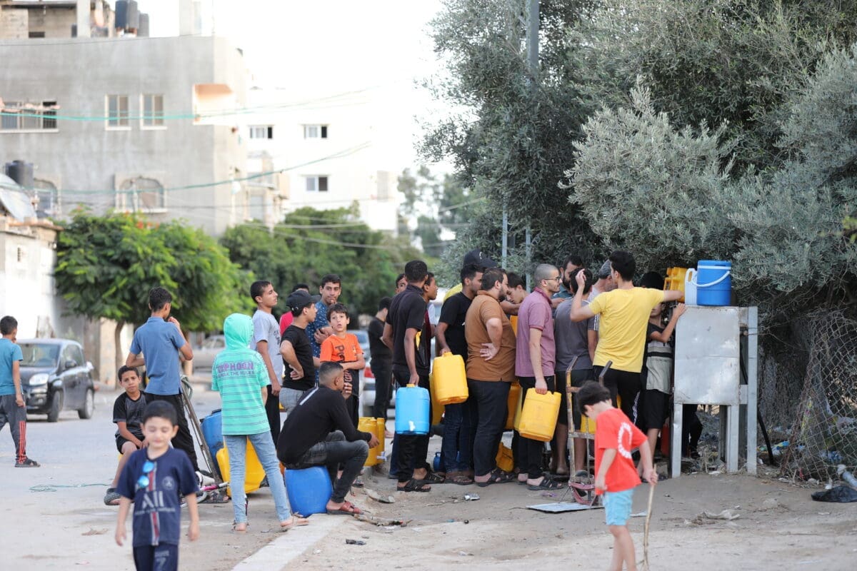 Gaza's water crisis explained - Islamic Relief Worldwide